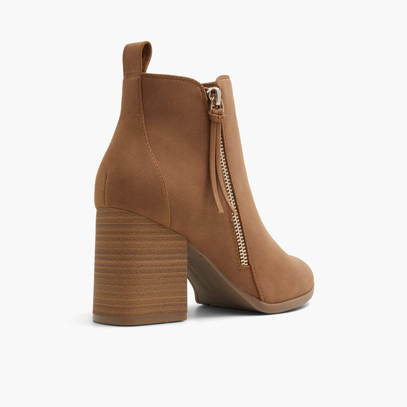 Gwenevere in cognac | Call It Spring Canada