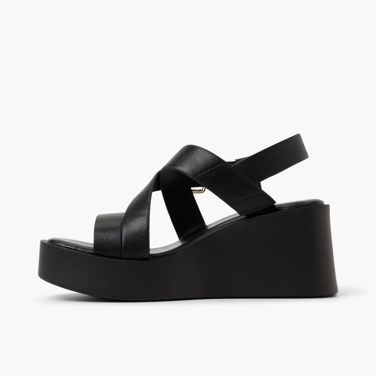 Teigan in Black – Call It Spring