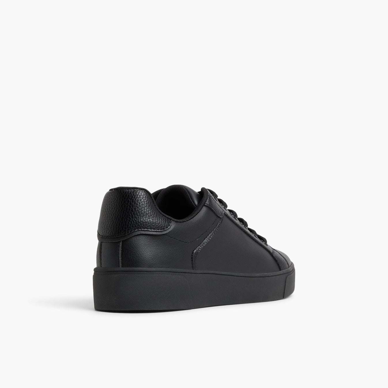 Tarynn in other black | Call It Spring Canada