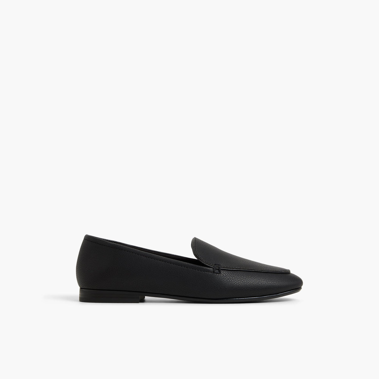 Rhiley in black | Call It Spring Canada