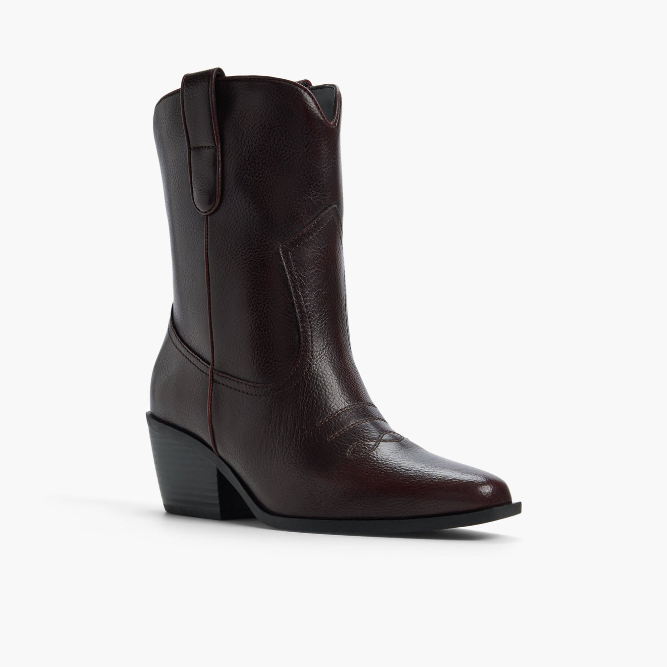 Emmiemay in Bordo – Call It Spring