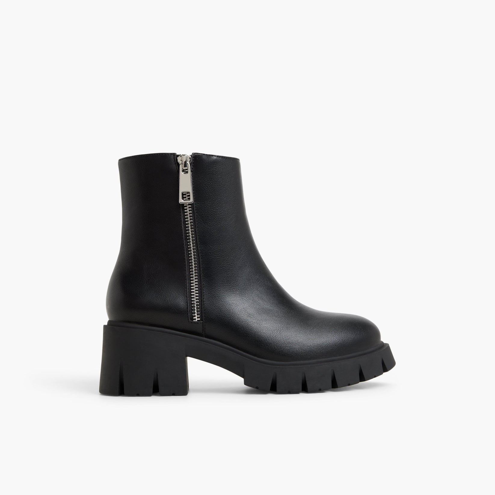 Zaida in black | Call It Spring Canada